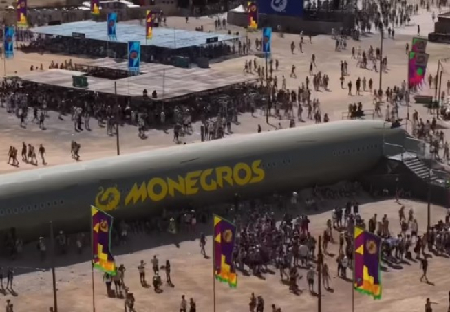 La fiesta en el avión del Monegros Desert se repetirá en 2023