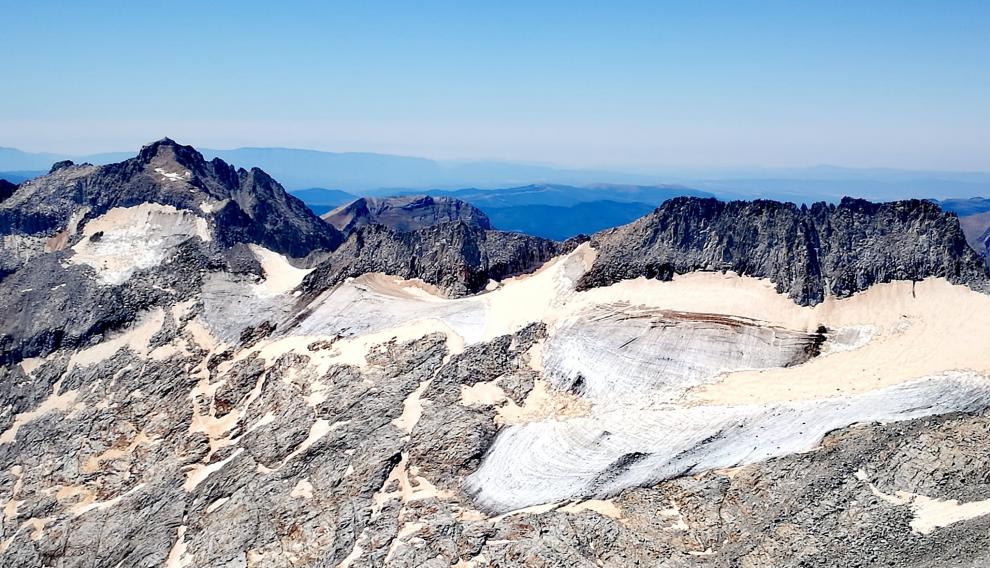 El glaciar del Aneto: las imágenes de la agonía en el último siglo y medio