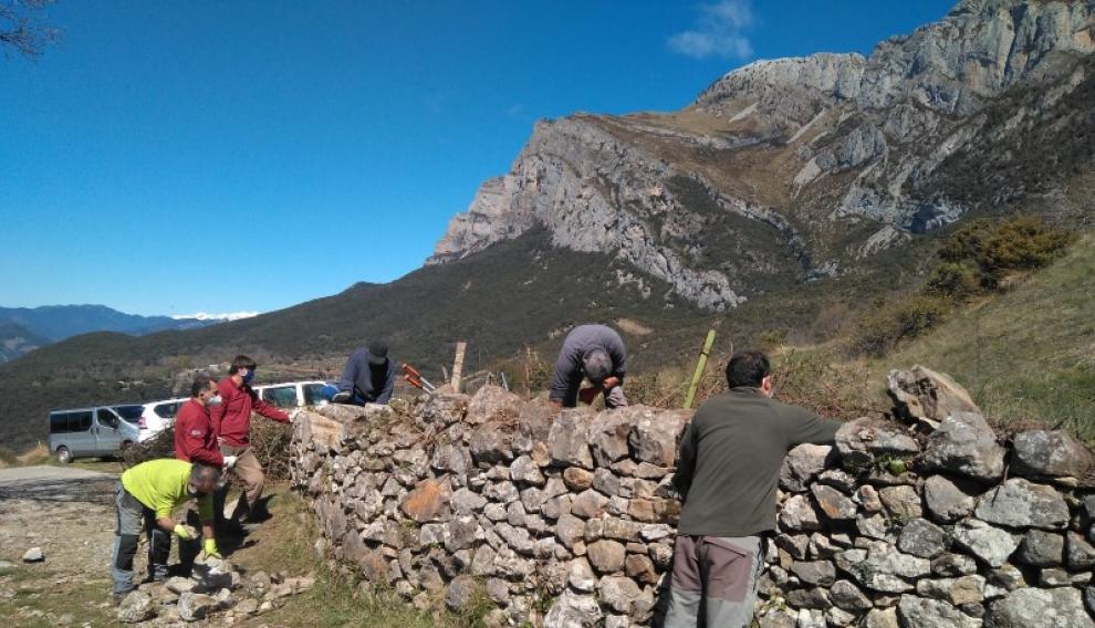 Sobrarbe fomenta el arte de construcción en piedra seca, Patrimonio ...