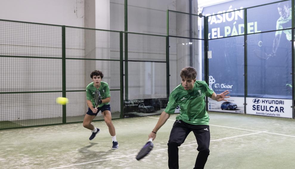 La cantera de pádel de El Olivar saca la bola por tres
