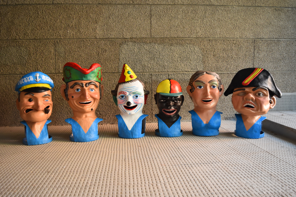 Foto: Cabezudos en La Almozara | Cabezudos en La Almozara