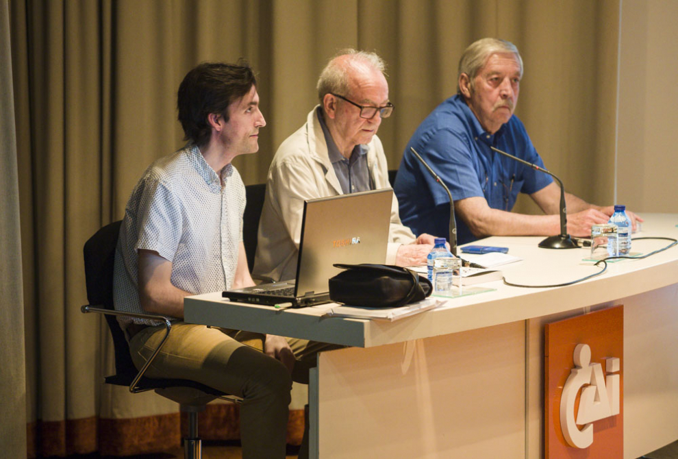 Homenaje a Duce, el gran maestro de fotógrafos.