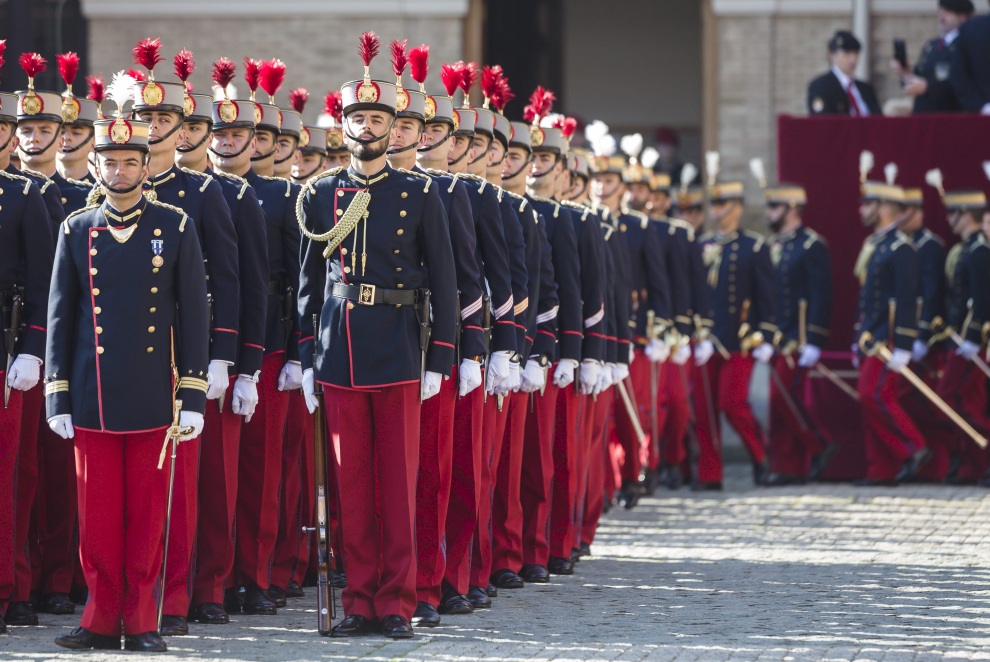 Foto: El Rey preside los actos del aniversario de la Academia General ...