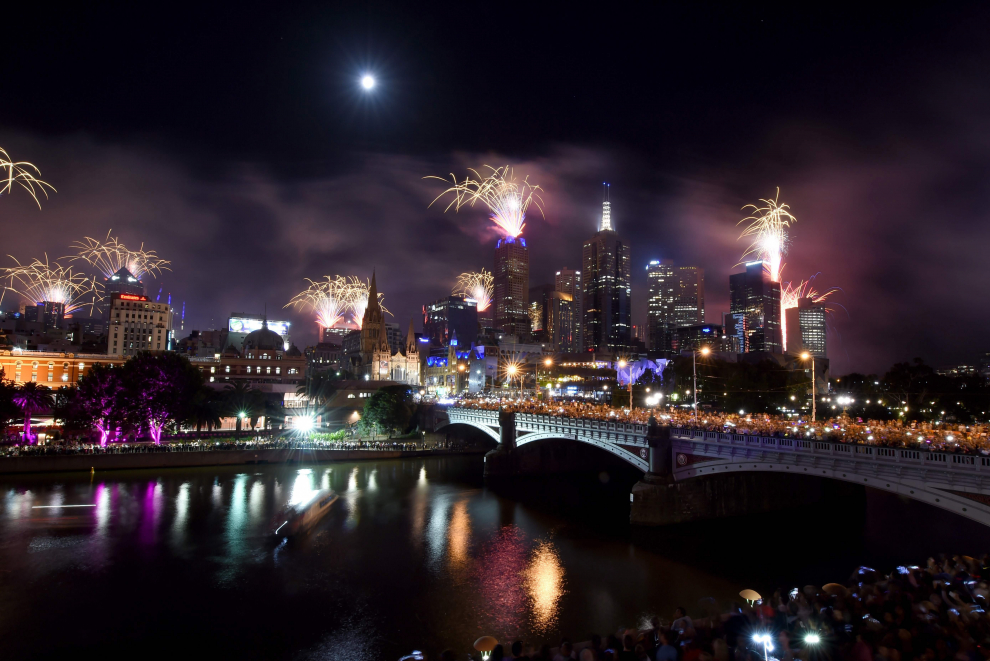 Medio mundo está ya en 2018 | Imágenes