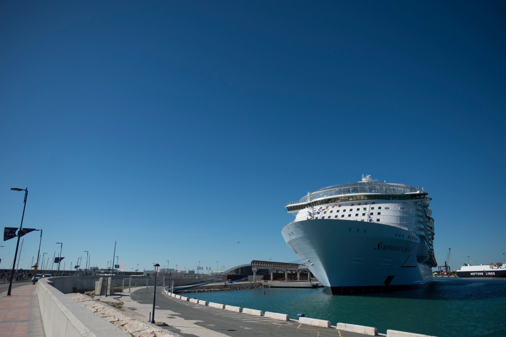 Así es el barco más grande del mundo | Imágenes