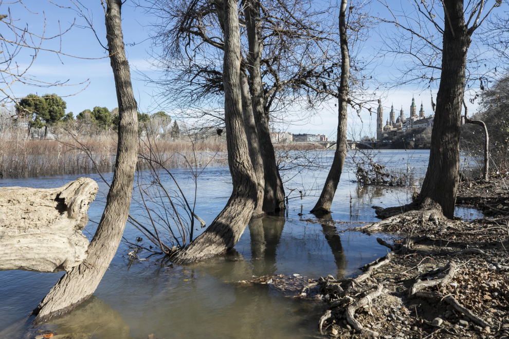 El Ebro comienza a crecer