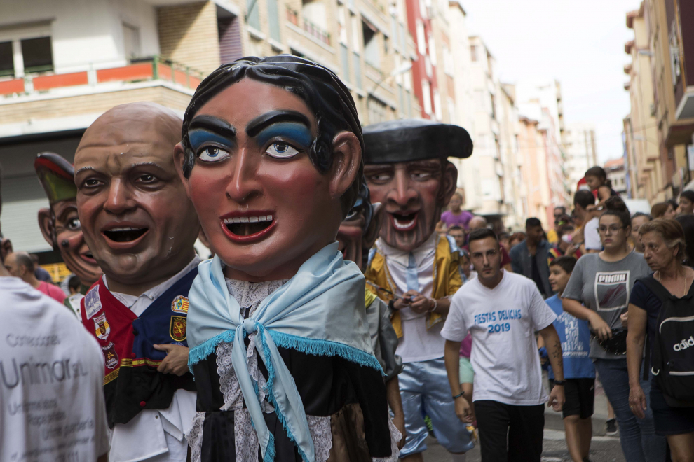 Fotos: Cabezudos en Las Delicias | Imágenes