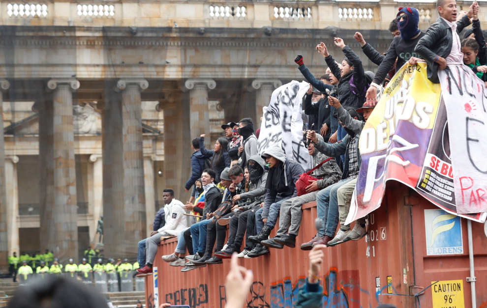 Disturbios en las calles de Bogotá | Imágenes