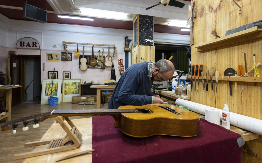 Imágenes de la Escuela de Violeros de Zaragoza, que lleva siete cursos ...
