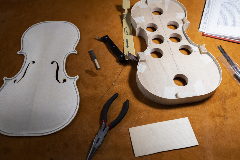 Imágenes de la Escuela de Violeros de Zaragoza, que lleva siete cursos ...