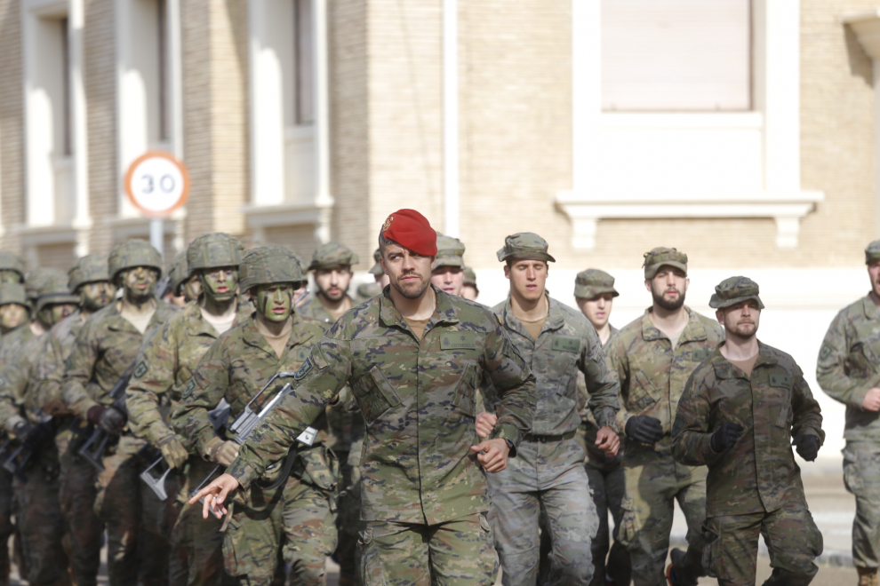 Fotos: La Academia General Militar en Zaragoza abre sus puertas a la ...