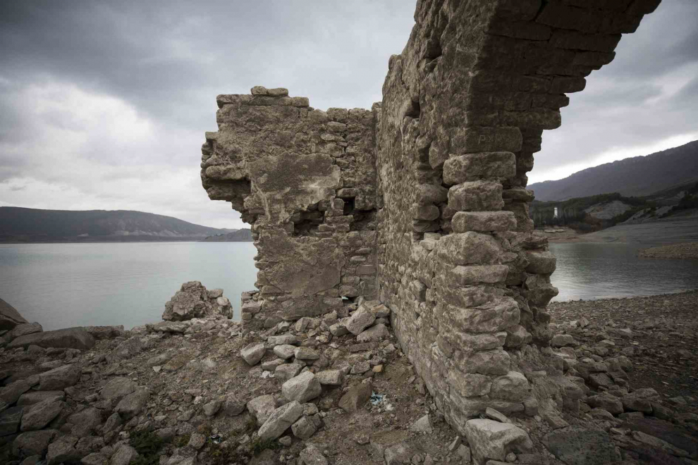 Fotos de las pozas, playas o pantanos de Zaragoza para bañarse | Imágenes