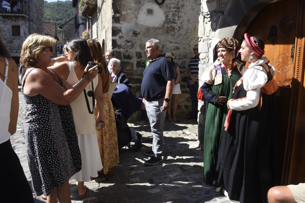 Imágenes del Día del Traje de Ansó 2022 | Imágenes