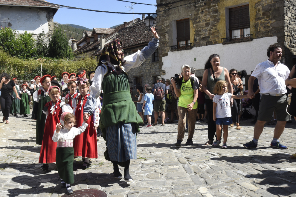 Imágenes del Día del Traje de Ansó 2022 | Imágenes
