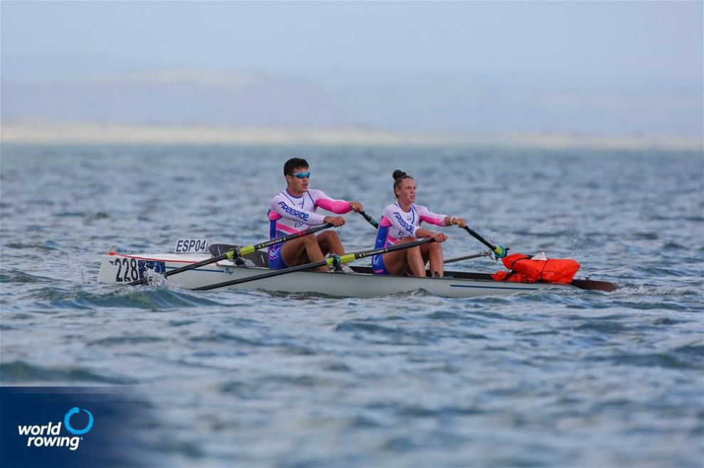 Fotos: Esther Briz, doble campeona del mundo de remo de mar junto con ...