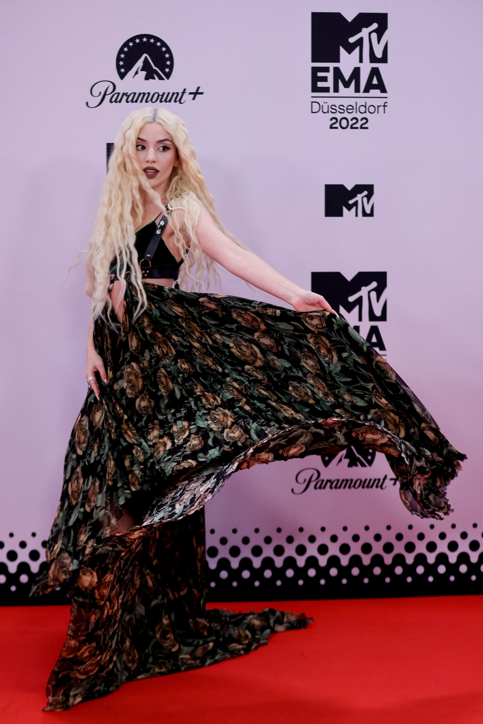 Los looks más llamativos de los Europe Music Awards (EMAs) 2022 | Imágenes