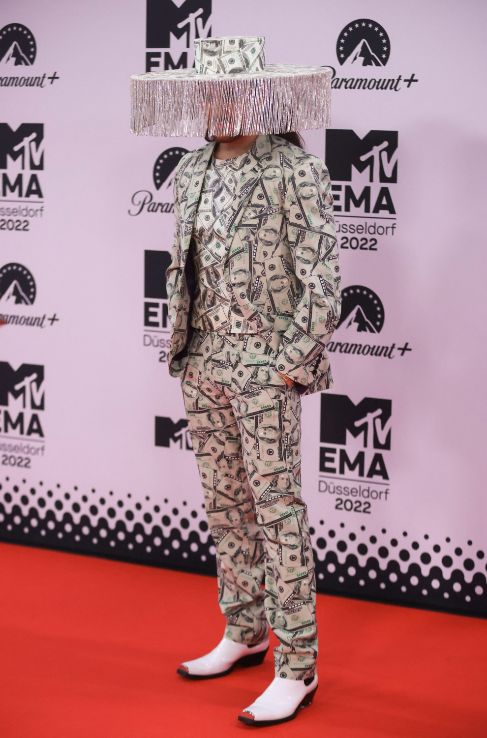 Los looks más llamativos de los Europe Music Awards (EMAs) 2022 | Imágenes