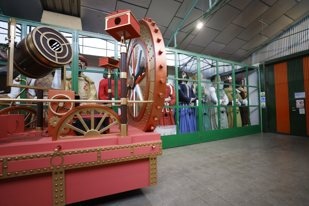 Fotos de la visita del Emisario Real a los preparativos de la llegada y ...