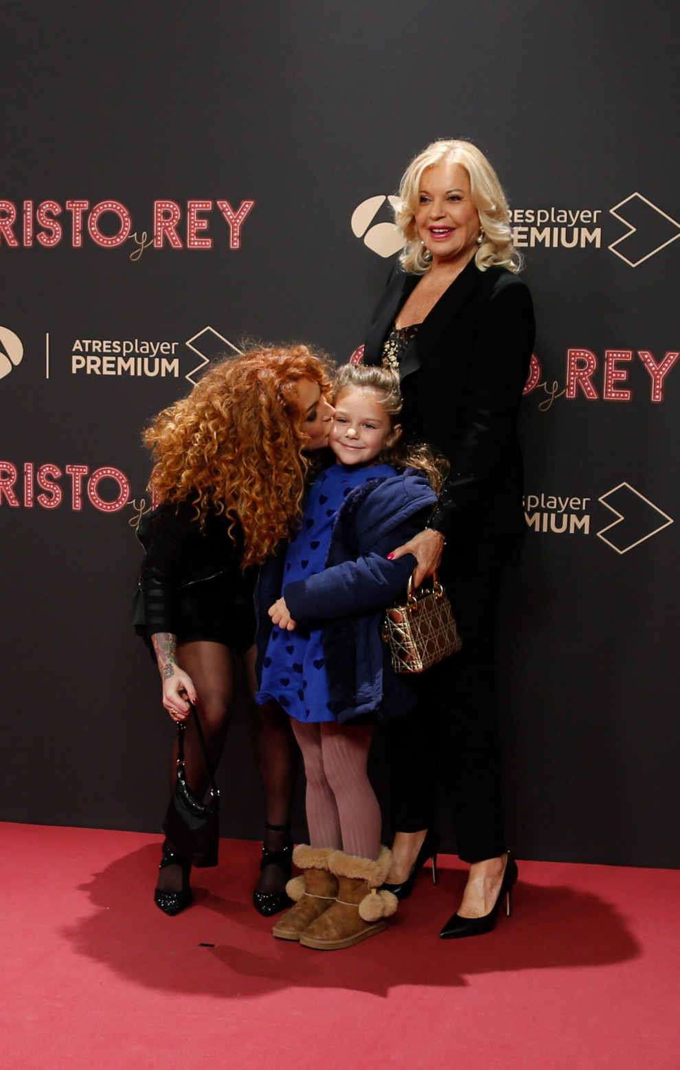 Lluvia de famosos en la presentación de 'Cristo y Rey' | Imágenes