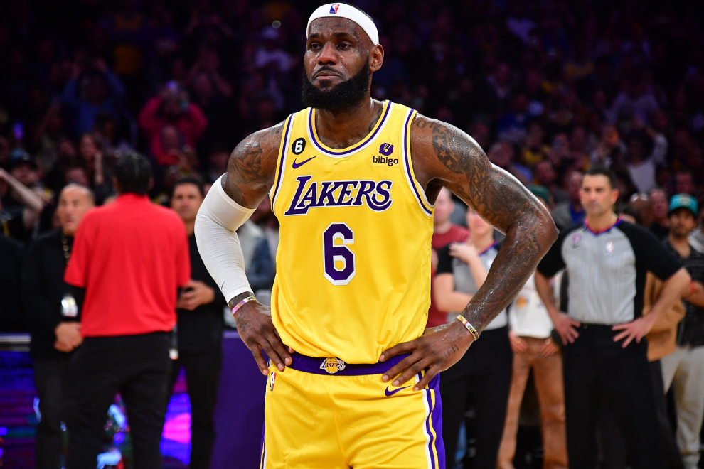 LeBron James hace historia | Imágenes