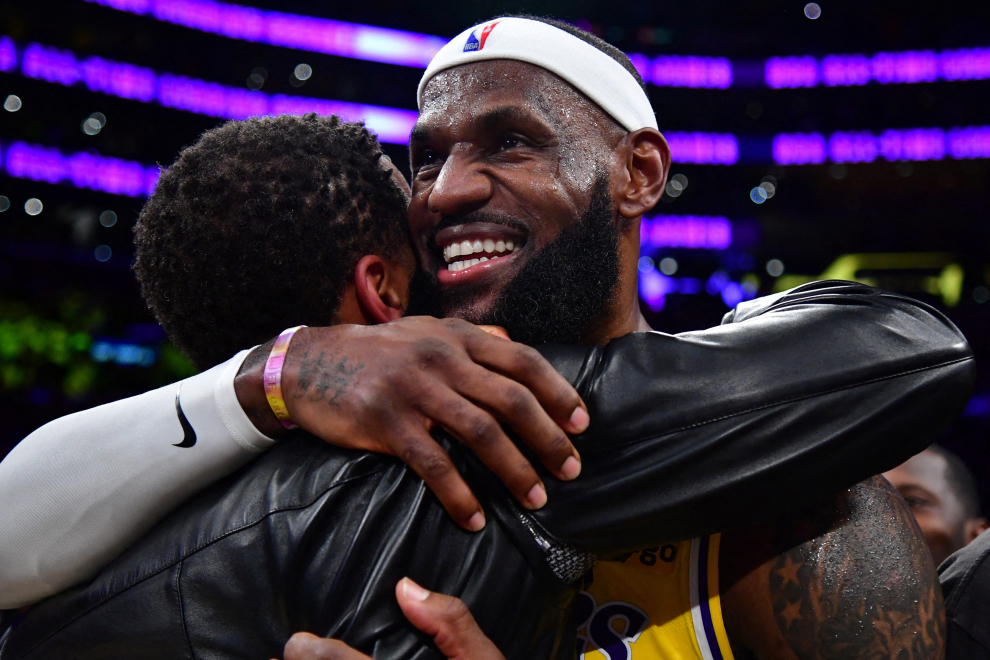 LeBron James hace historia | Imágenes