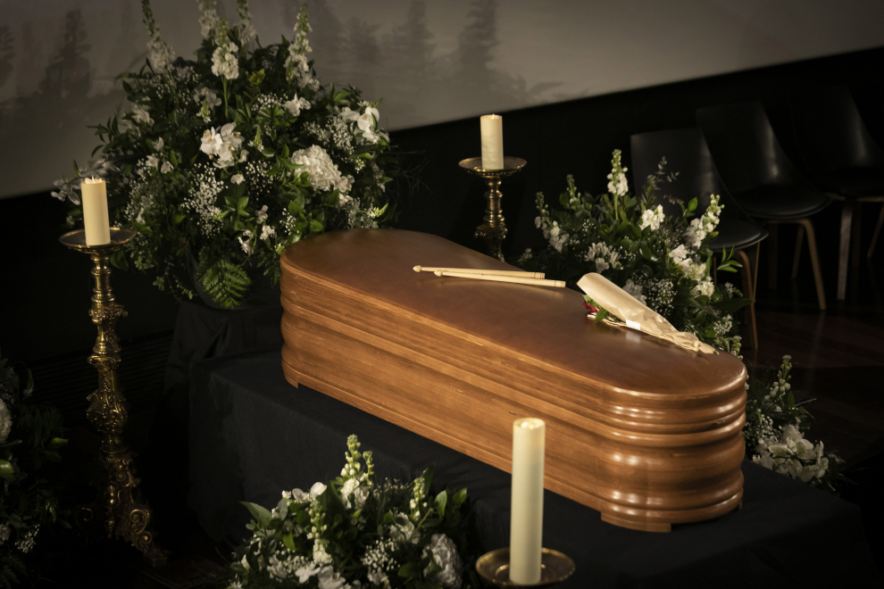 Fotos de la capilla ardiente de Carlos Saura en la Academia de Cine de ...