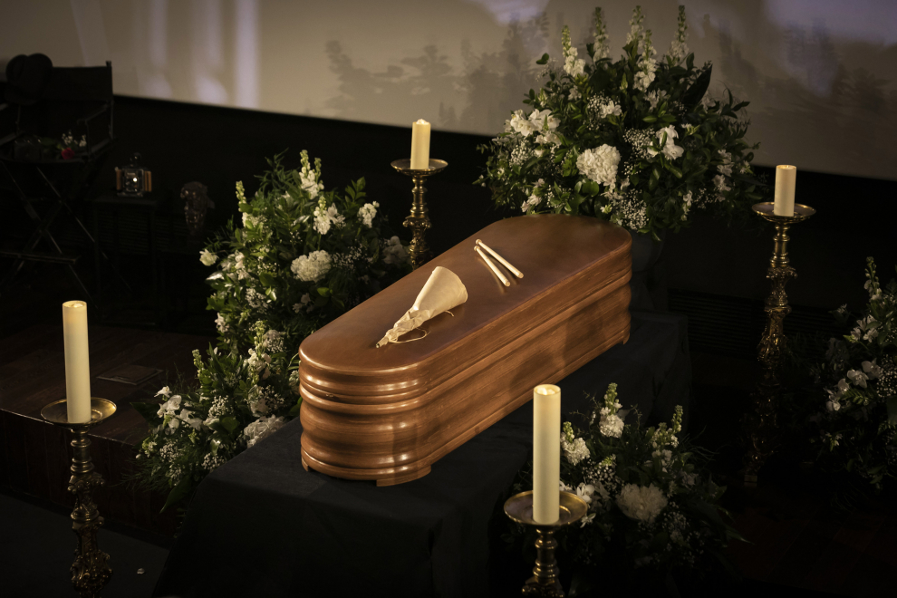 Fotos de la capilla ardiente de Carlos Saura en la Academia de Cine de ...