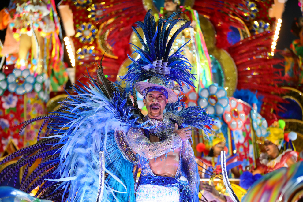 Fotos del Carnaval en Brasil y otras partes del mundo | Imágenes
