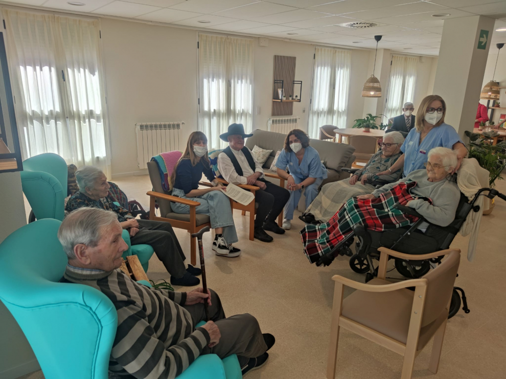 Fotos: La residencia de mayores Romareda de Zaragoza estrena su unidad ...