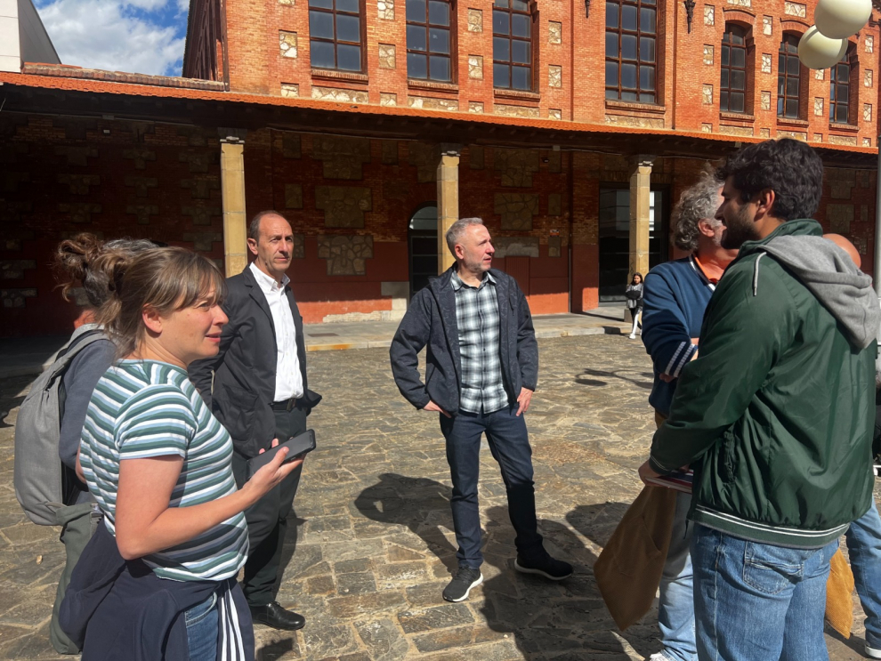 Fotos de Nacho García Velilla en Zaragoza eligiendo localización para ...