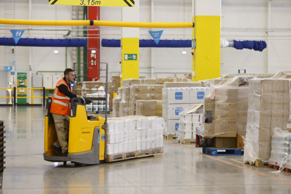 Fotos del centro logístico de Amazon en Plaza, Zaragoza | Imágenes