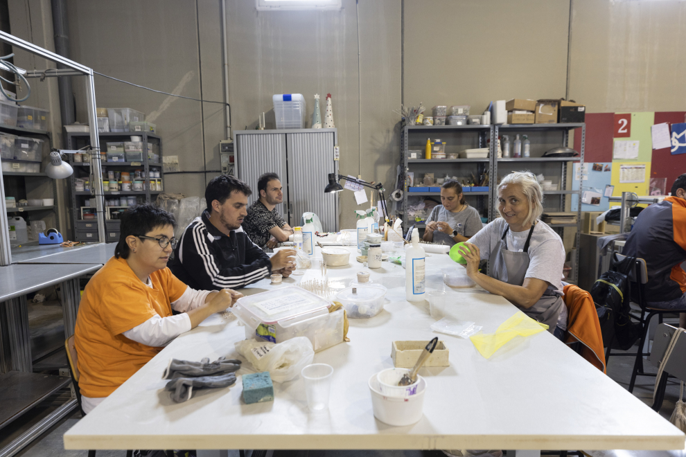 Fotos de los artesanos de la marca Mos de la Fundación Cedes | Imágenes