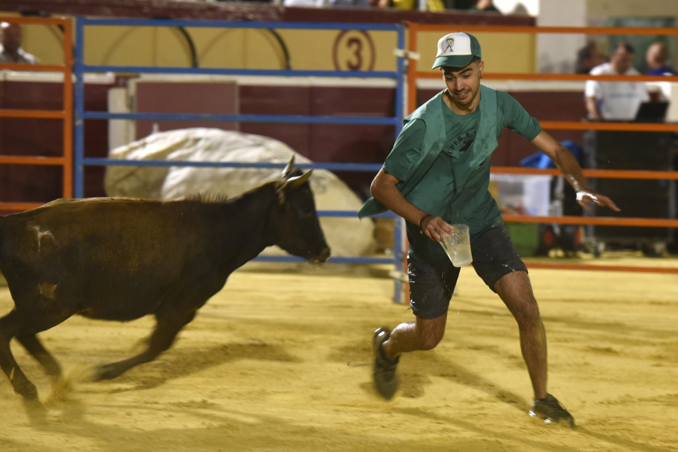 Imágenes del Grand Prix de las Peñas en la plaza de toros de Huesca ...