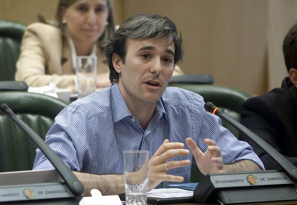 La carrera política de Azcón, en imágenes | Imágenes