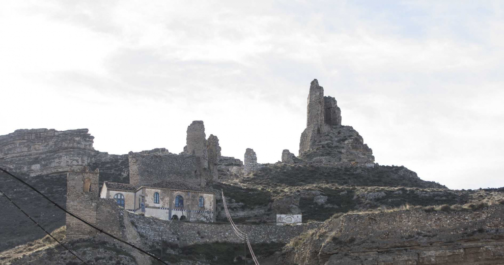Fotos de los restos del Castillo islámico medieval de Rueda de Jalón ...