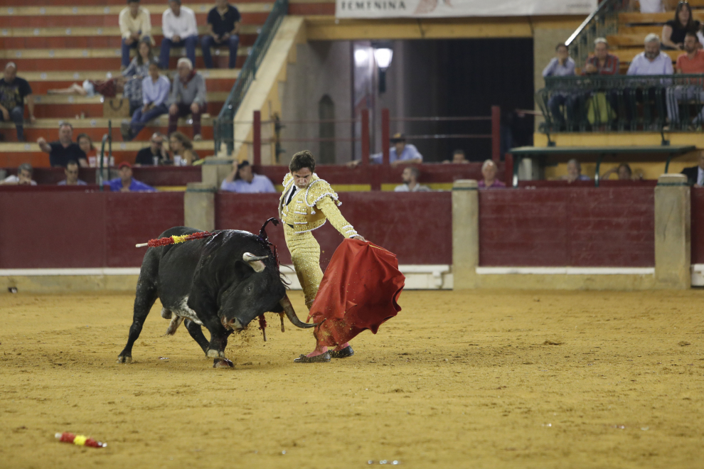 Toros, en imágenes: corrida concurso de ganadería de la Feria del Pilar ...
