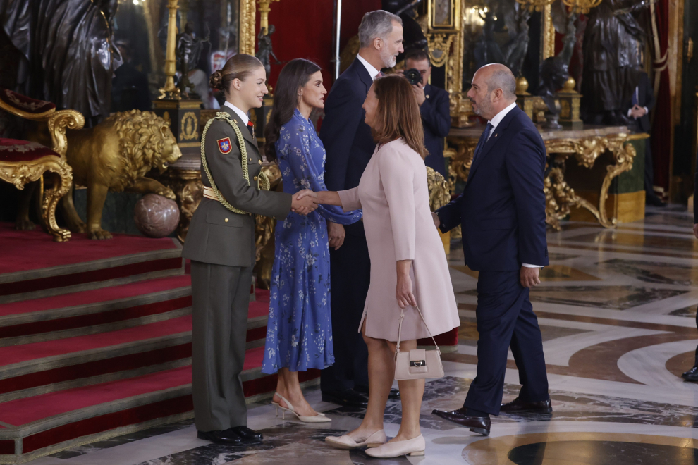 Imágenes de la recepción de los Reyes y la Princesa en el Palacio Real | Imágenes