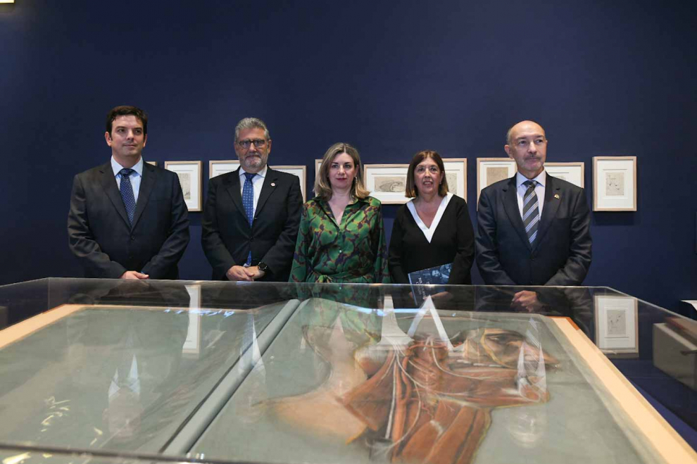 Fotos de la exposición sobre Ramón y Cajal en el Paraninfo de Zaragoza