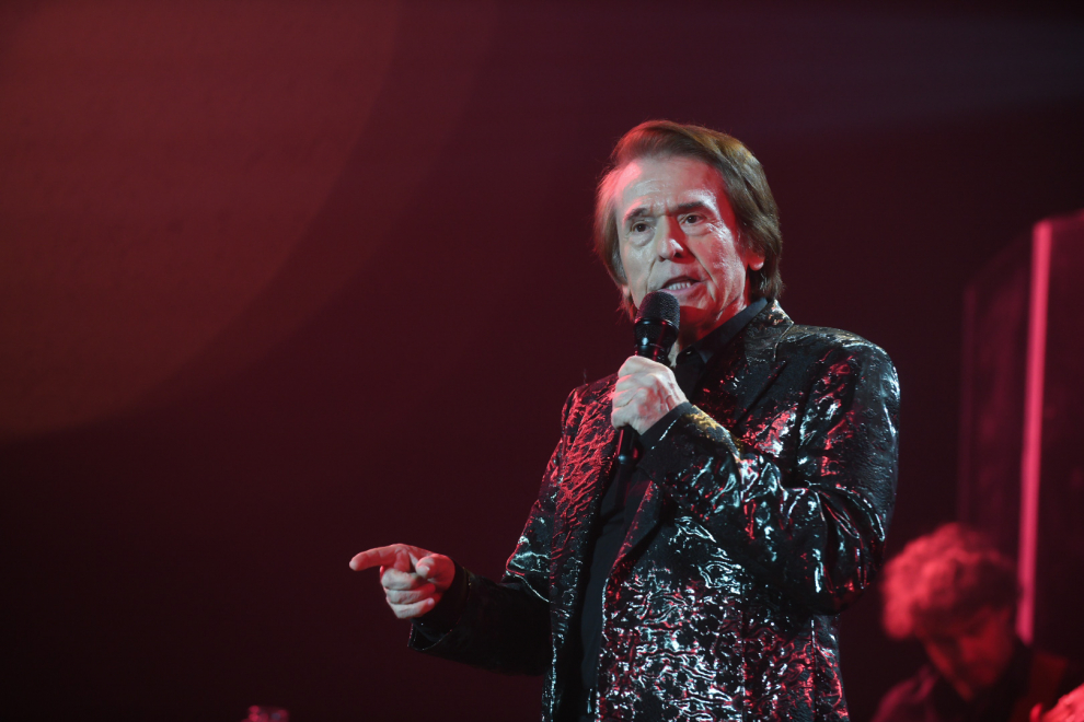 Fotos | Zaragoza se rinde a la potencia de Raphael | Imágenes