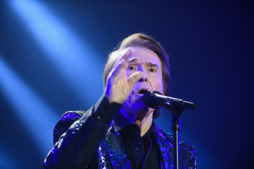 Fotos | Zaragoza se rinde a la potencia de Raphael | Imágenes