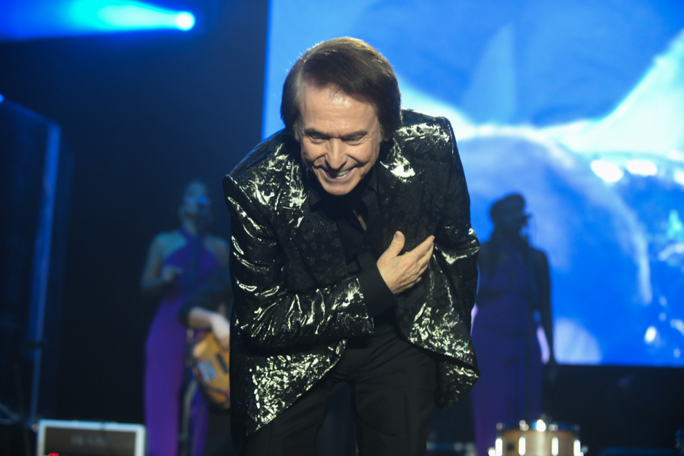 Fotos | Zaragoza se rinde a la potencia de Raphael | Imágenes