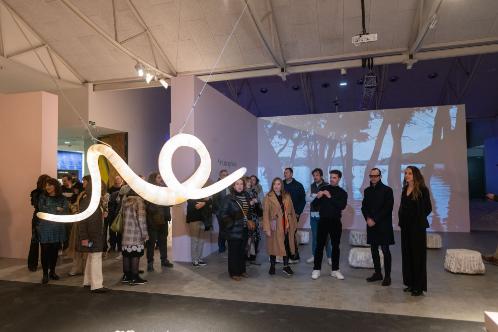 Fotos | El Museo Pablo Serrano se sumerge en el alabastro con las esculturas de Amarist | Imágenes