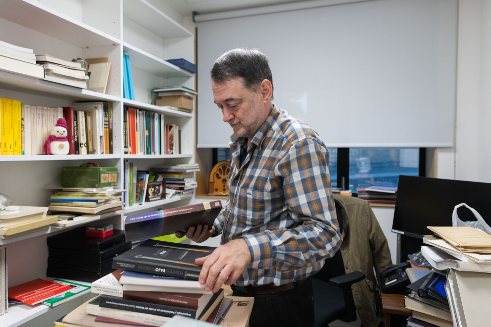 Últimos retoques en la nueva facultad de Filosofía y Letras | Imágenes