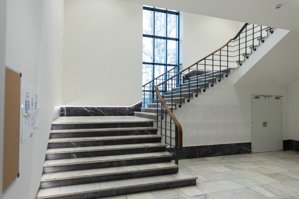 Últimos retoques en la nueva facultad de Filosofía y Letras | Imágenes