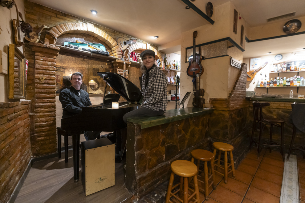 Fotos | Un garito escondido y con alma en la Magdalena de Zaragoza
