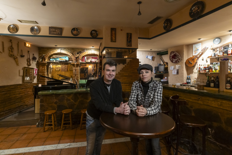 Fotos | Un garito escondido y con alma en la Magdalena de Zaragoza