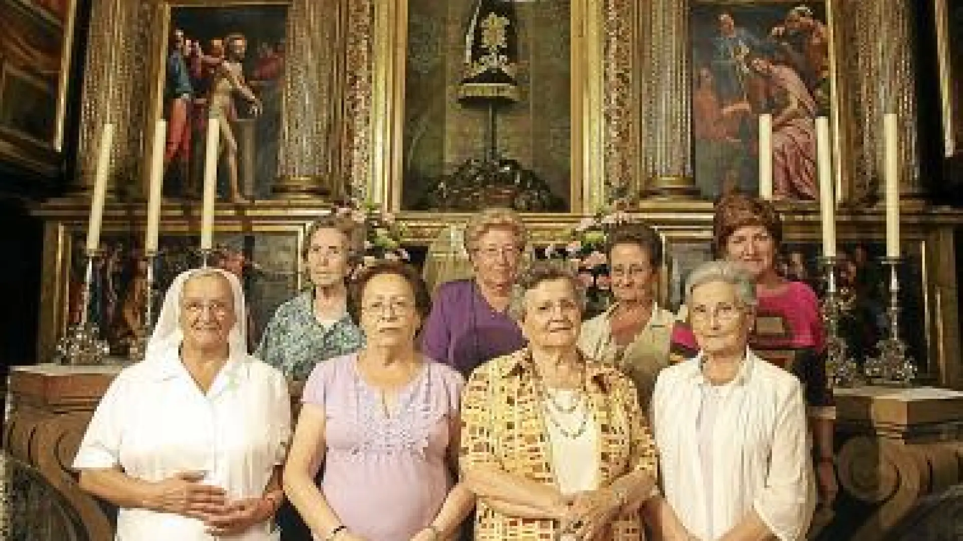 El Santo Cristo estrena manto, y ya tiene treinta