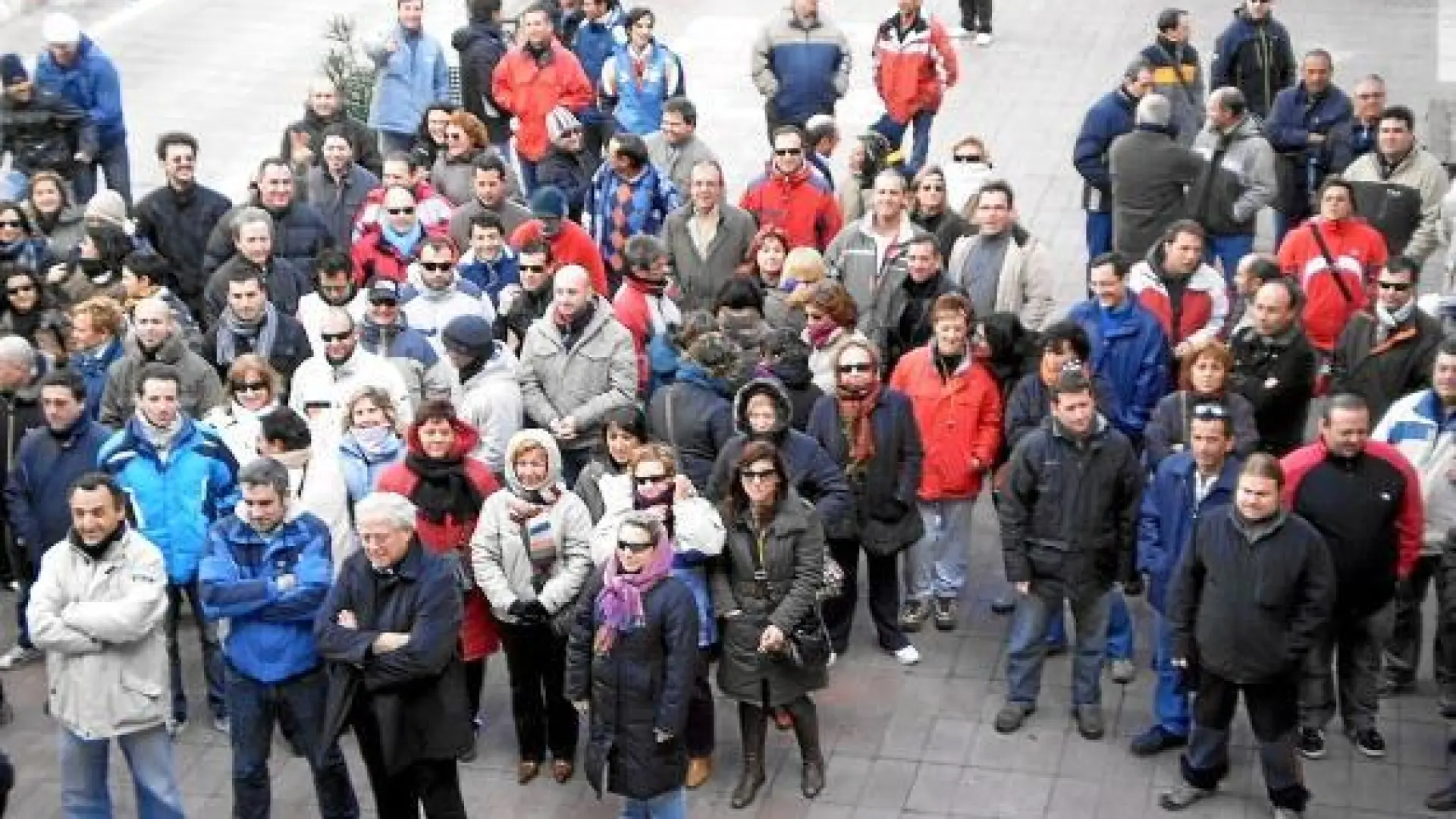 Lear sortea la huelga de su fábrica en Épila con una operación ...