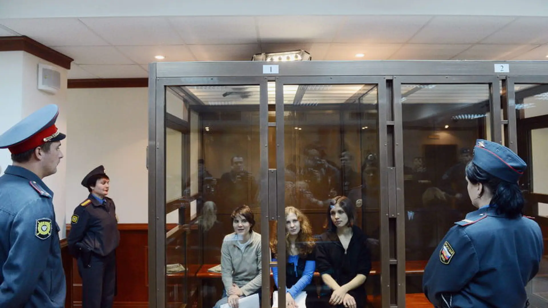 La Justicia Rusa Deja En Libertad A Una De Las Integrantes De Pussy Riot