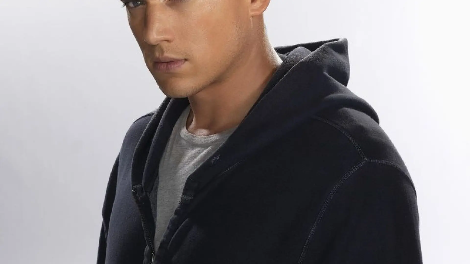 El protagonista de 'Prison Break' reconoce ser gay y rechaza ir a Moscú